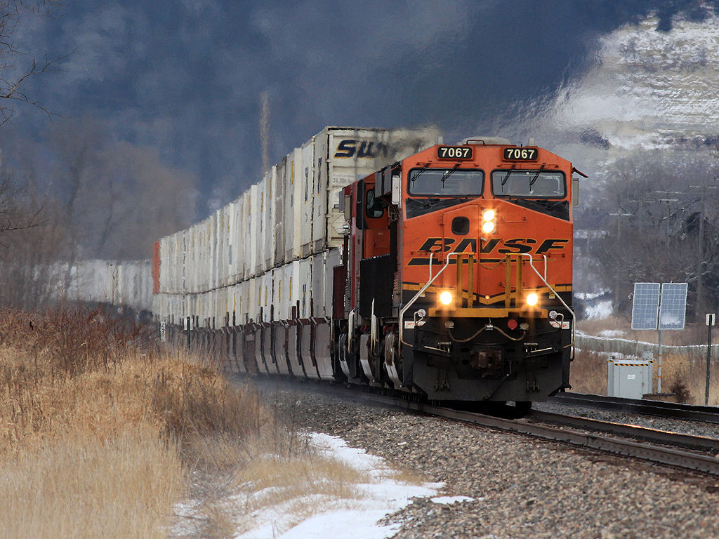 BNSF 7067